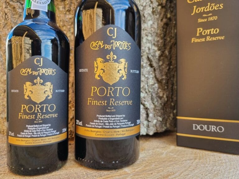 How to Drink Port Wine? A Beginner’s Guide to Port